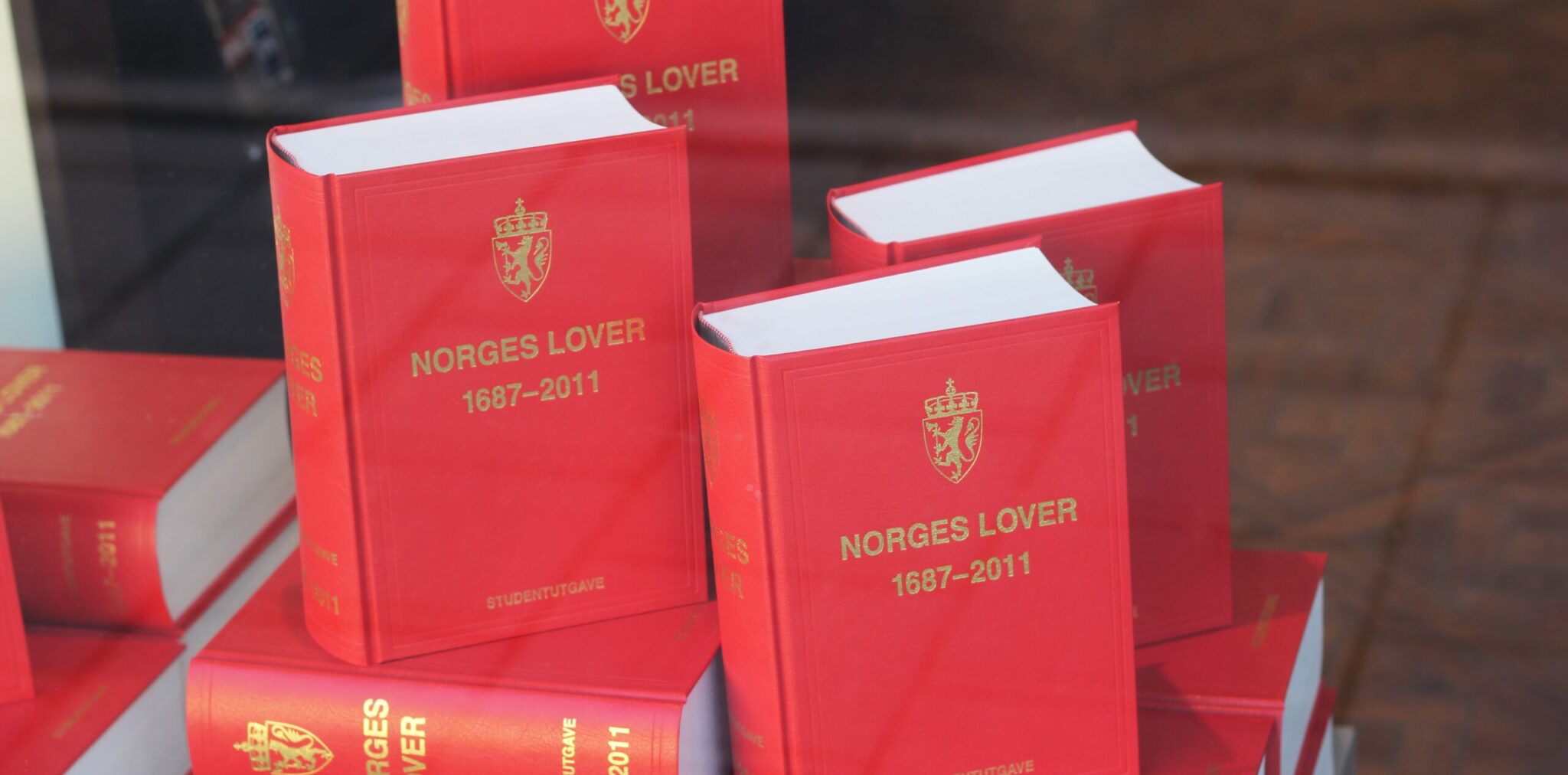 Ni forskrifter gjelder for offentlige anskaffelser, snart kommer nr. 10 ...